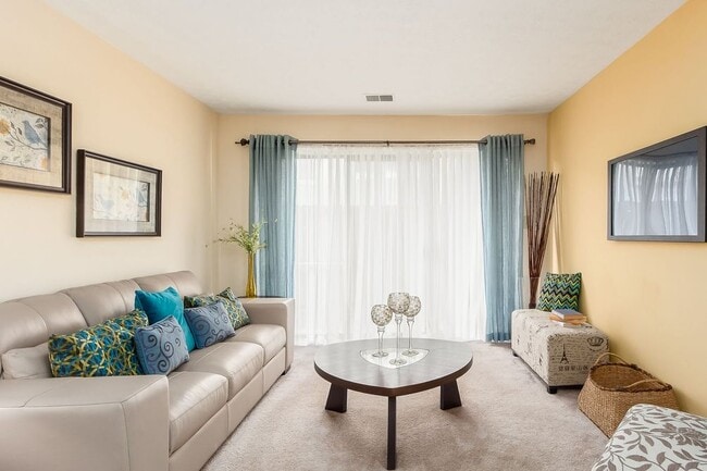 Cornerstone Crossing Apartments - Columbus, OH | Apartments.com
