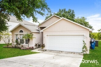 Randa Ridge Apartments for Rent with Hardwood Floors - Haines City, FL ...