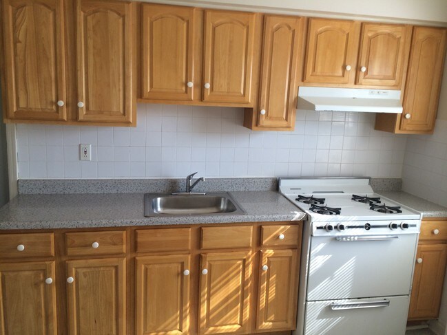 Chilton Hall Apartments Apartments - 127 Chilton St Elizabeth, NJ ...