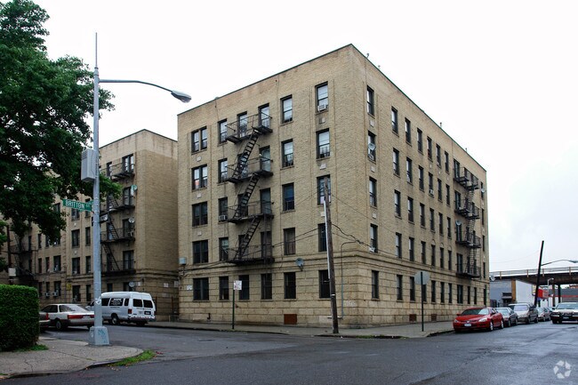 2802 Olinville Ave, Bronx, NY 10467 Apartments - Bronx, NY | Apartments.com