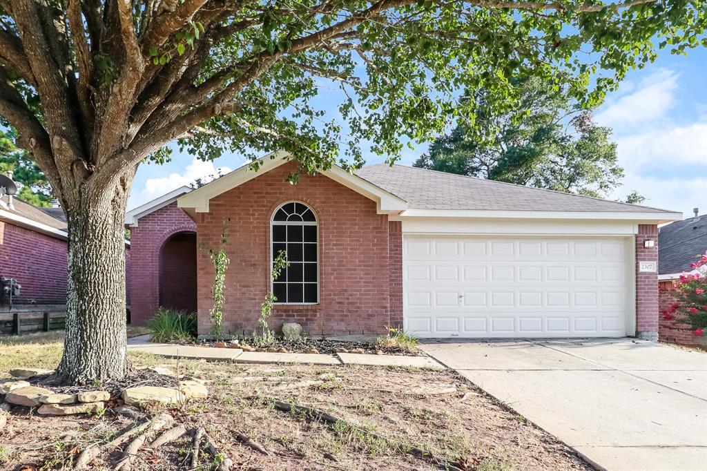 2307 Jefferson Crossing Dr, Conroe, TX 77304 - House Rental in Conroe ...