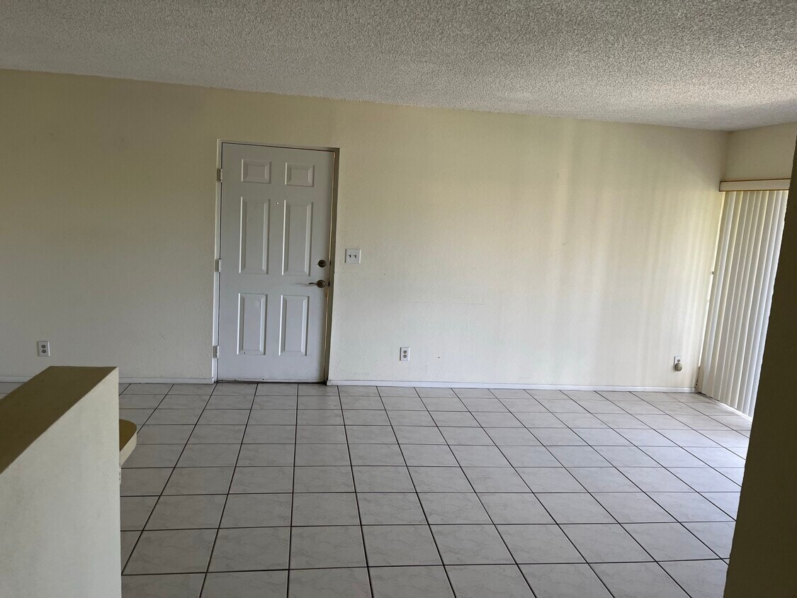 1540 SE Royal Green Cir Unit I207, Port Saint Lucie, FL 34952 - Condo ...