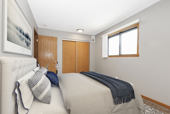 Overlook on 100 - 2524 Highway 100 S Minneapolis, MN 55416 | Apartments.com