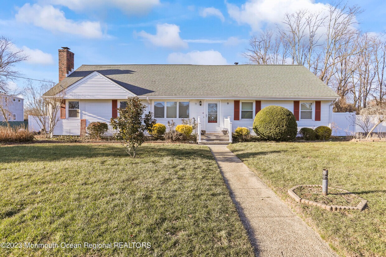 9 Arbor Way, Ocean Township, NJ 07712 - House Rental in Ocean Township ...