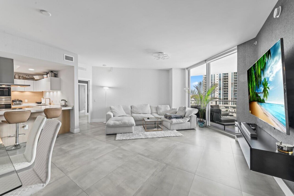 17111 Biscayne Blvd Unit 503, North Miami Beach, FL 33160 - Condo for ...
