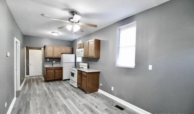 2457 W 47th Pl, Chicago, IL 60632 - House Rental in Chicago, IL ...