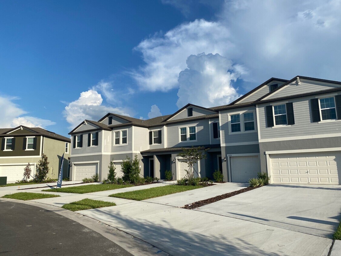 Beacon Epperson Townhomes for Rent - Wesley Chapel, FL | Apartments.com