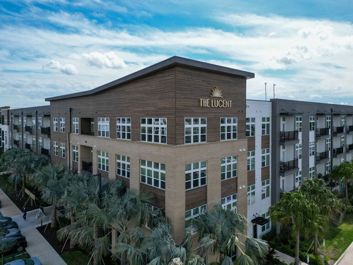 The Lucent at Sunrise - Alquileres en Kissimmee, FL | Apartamentos.com