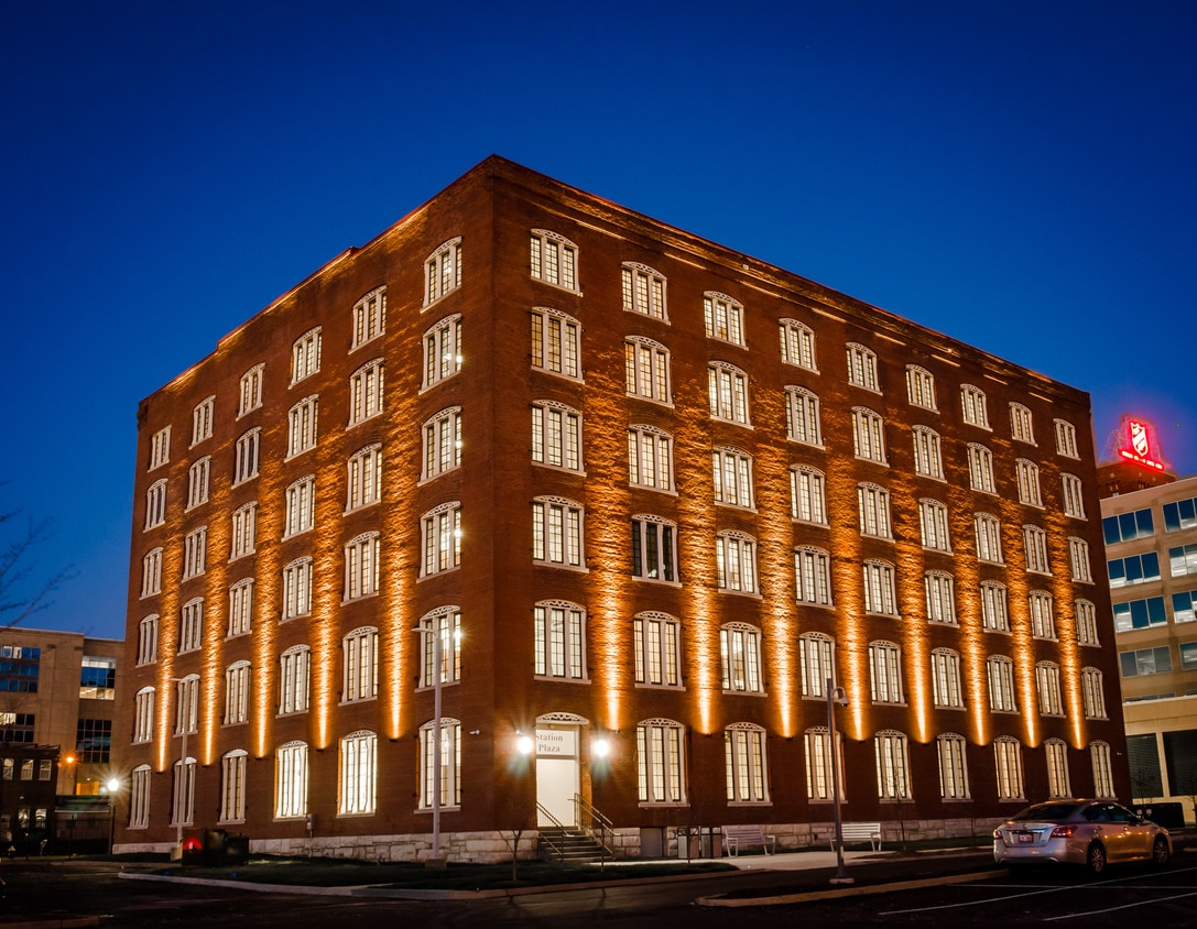 Station Plaza - 1900 Pine St Saint Louis, MO 63103 | Apartments.com