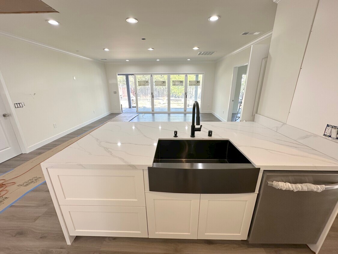 1241 Elmer St, Belmont, CA 94002 - House Rental in Belmont, CA ...