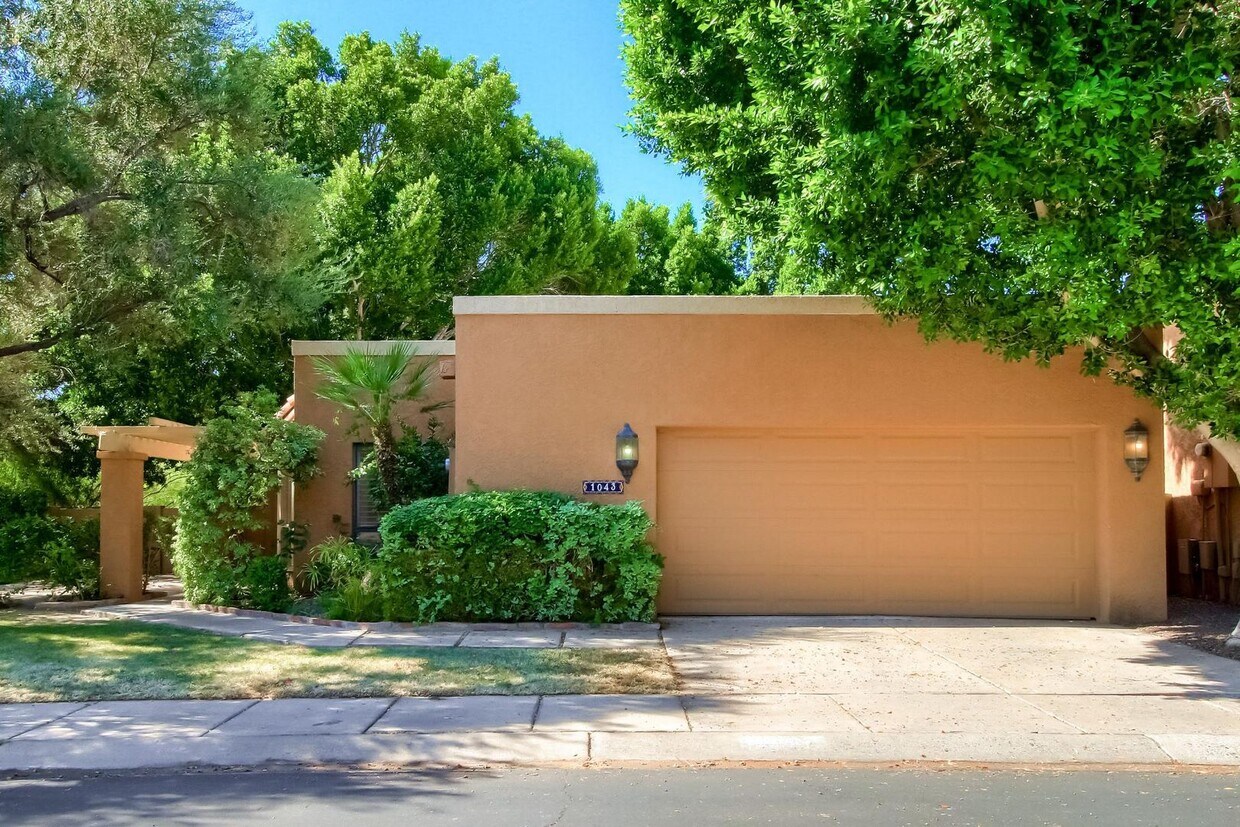 1043 E Sahuaro Dr, Phoenix, AZ 85020 - House Rental in Phoenix, AZ ...