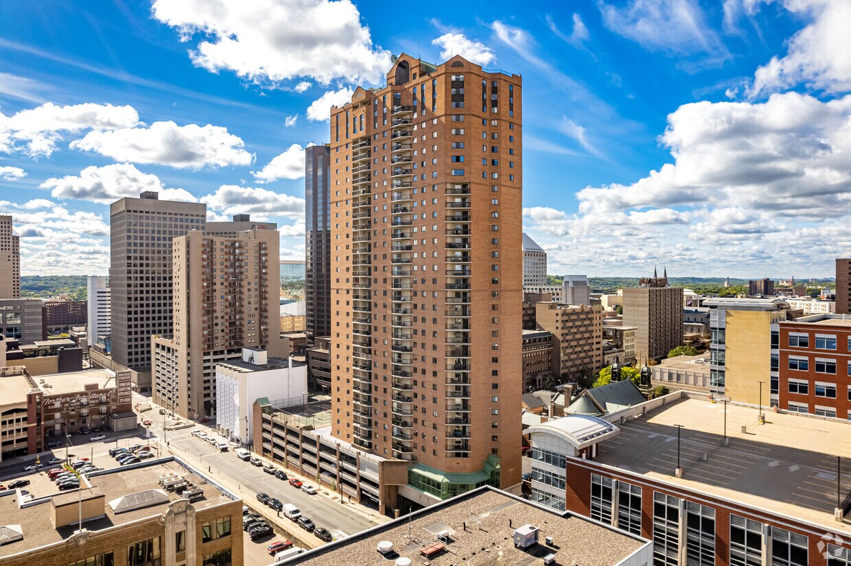 The Pointe - Apartments at 78 10th St E Saint Paul, MN | Apartments.com