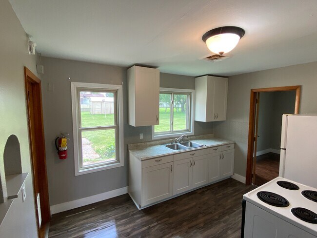 606 N I St Unit 606 North I St, Oskaloosa, IA 52577 - Apartments in ...