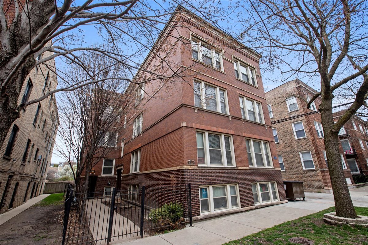 1918 W Cullom Ave Unit 203, Chicago, IL 60613 - Condo for Rent in ...