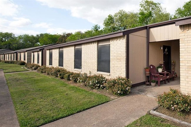 Hunters Point Apartments - College Station, TX | Apartments.com