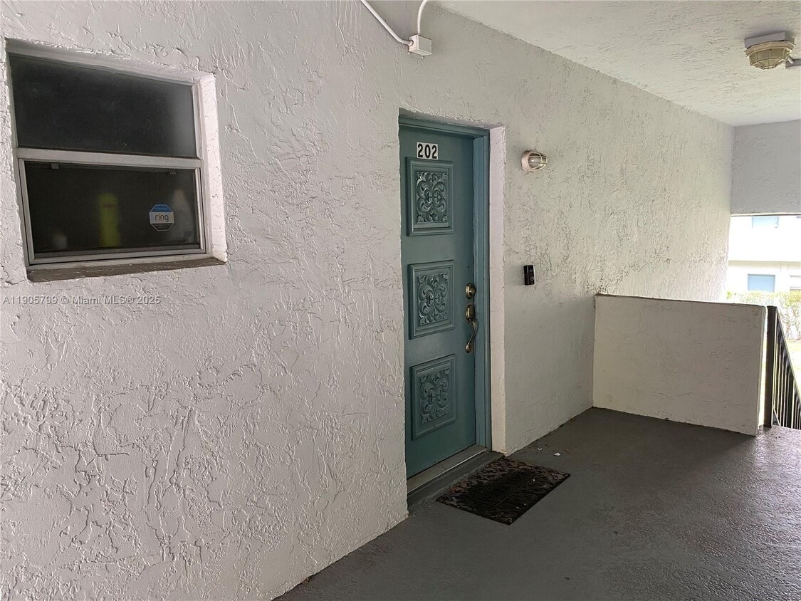 8400 W Sample Rd Unit 202, Coral Springs, FL 33065 - Condo for Rent in ...