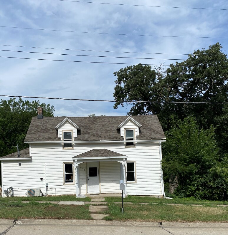 212 S Oakland Ave, Oakland, NE 68045 | Apartments.com