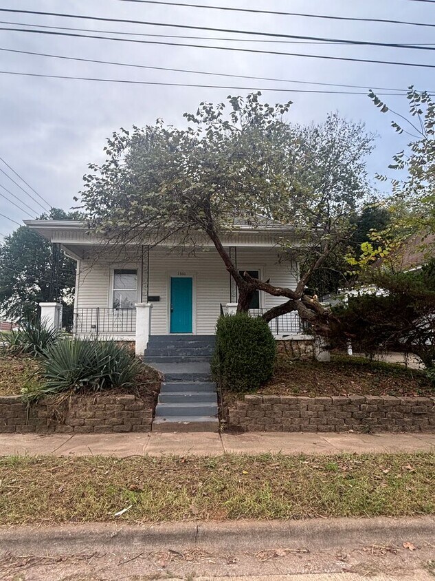 1300 W State St, Springfield, MO 65806 - House Rental in Springfield ...