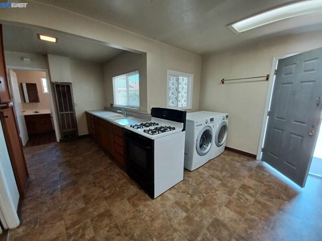 37861 Birch St, Newark, CA 94560 - House Rental in Newark, CA ...