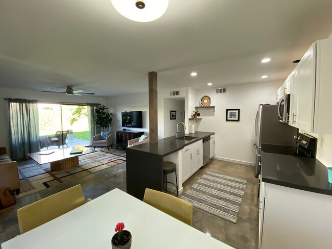 1111 E Ramon Rd Unit 51, Palm Springs, CA 92264 - Condo for Rent in ...