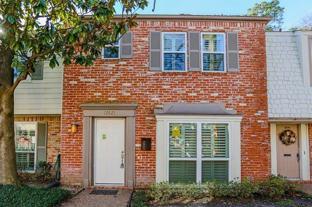 12621 Huntingwick Dr, Houston, TX 77024 - Townhome Rentals in Houston ...
