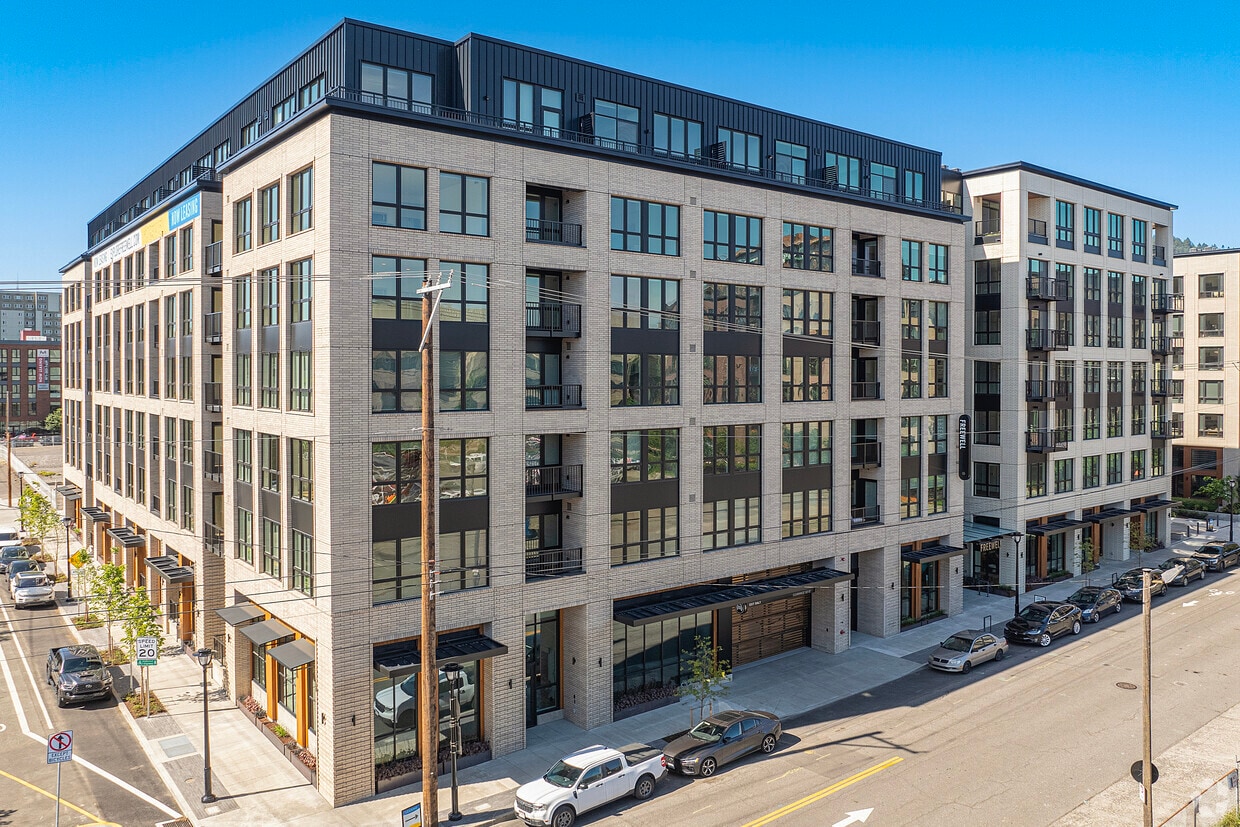 Freewell - 2030 Nw Raleigh St Portland, OR 97209 | Apartments.com