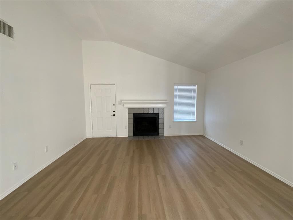 11639 Argonne Forest Trail, Austin, TX 78759 - Townhome Rentals in ...