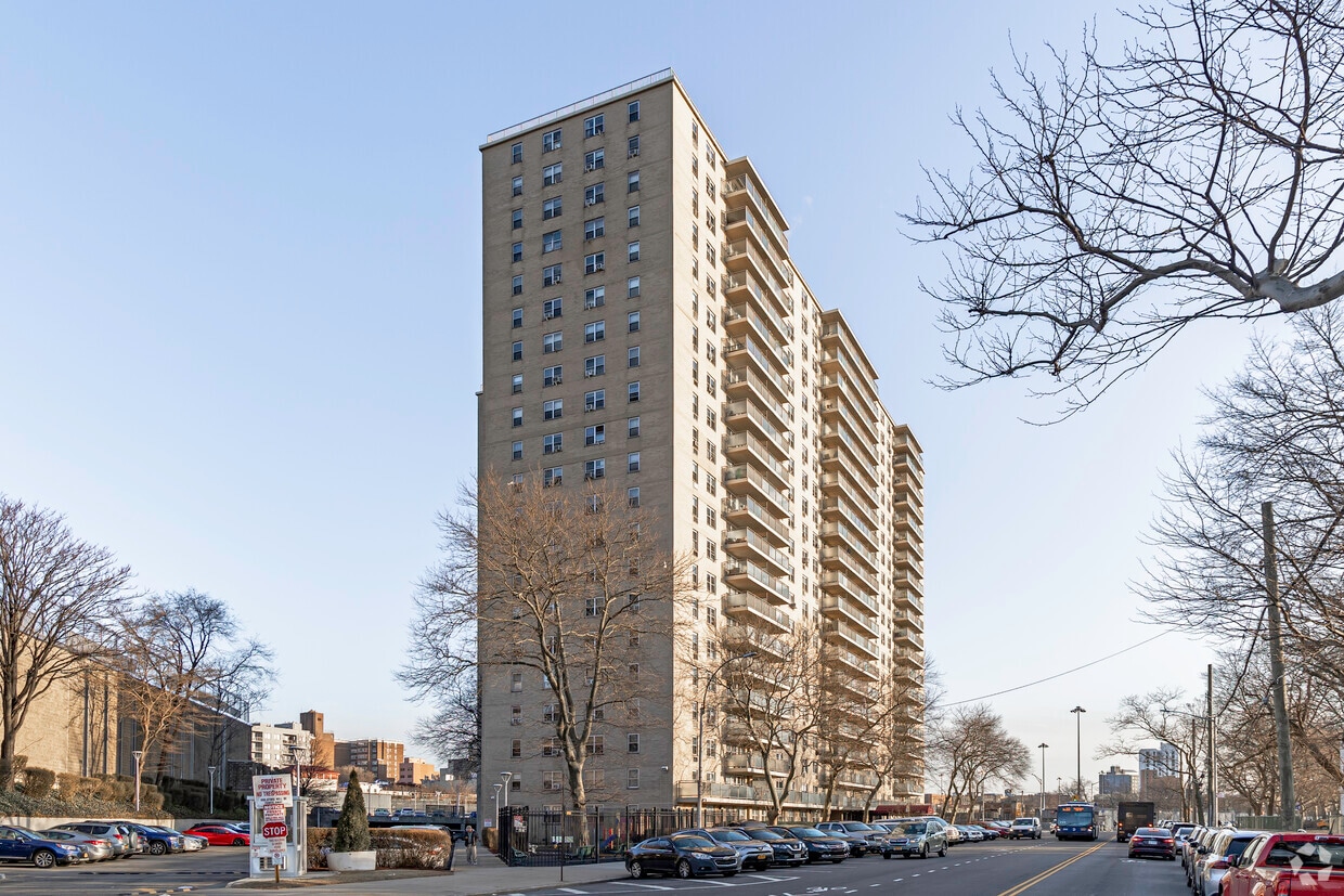 Scott Towers - 3400 Paul Ave Bronx, NY 10468 | Apartments.com
