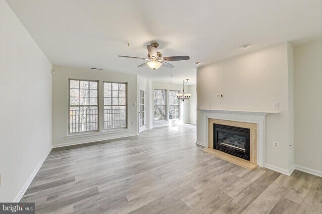 12000 Amber Ridge Cir Unit A-102, Germantown, MD 20876 - Room for Rent ...