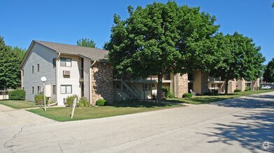 Orchard Springs Rentals - Racine, WI | Apartments.com