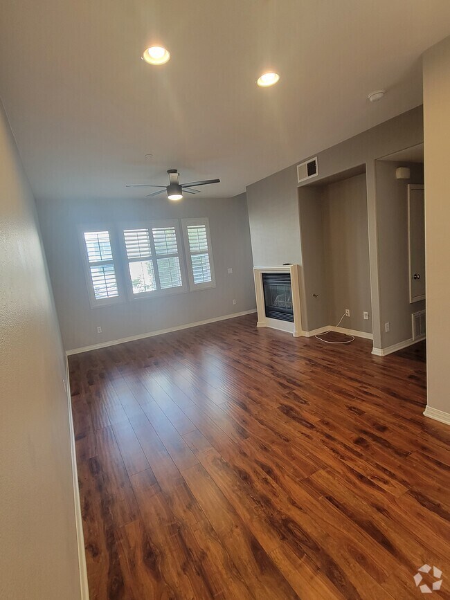 Ivey Ranch-Rancho Del Oro Condos for Rent - Oceanside, CA from ...