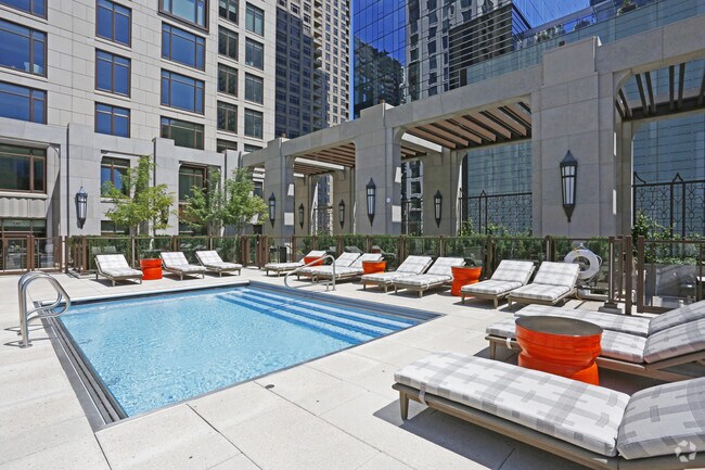 One Bennett Park Apartments - Chicago, IL | Apartments.com