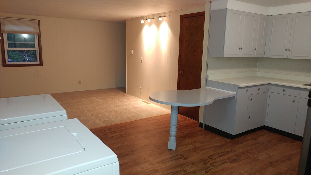 307 E Cherry St Unit 307, Watseka, IL 60970 - Condo for Rent in Watseka ...