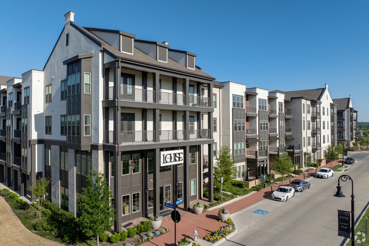The Louise - 4151 Viridian Village Dr Arlington, TX 76005 | Apartments.com