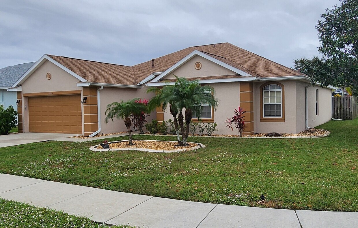 1884 Thesy Dr, Melbourne, FL 32940 - House Rental in Melbourne, FL ...