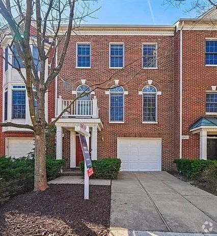 Random Hills Apartments for Rent with Hardwood Floors - Fairfax, VA ...