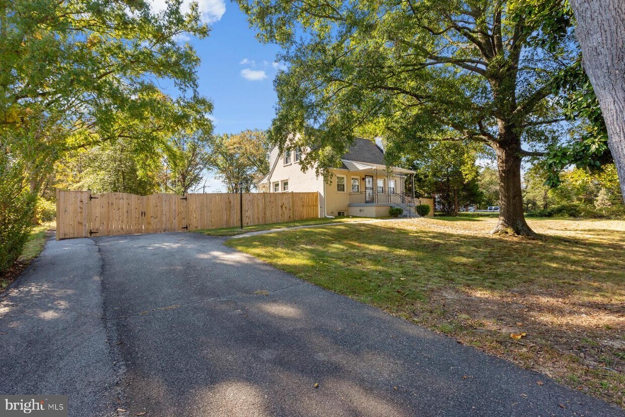 6903 Friendship Rd, Clinton, MD 20735 - House Rental in Clinton, MD ...