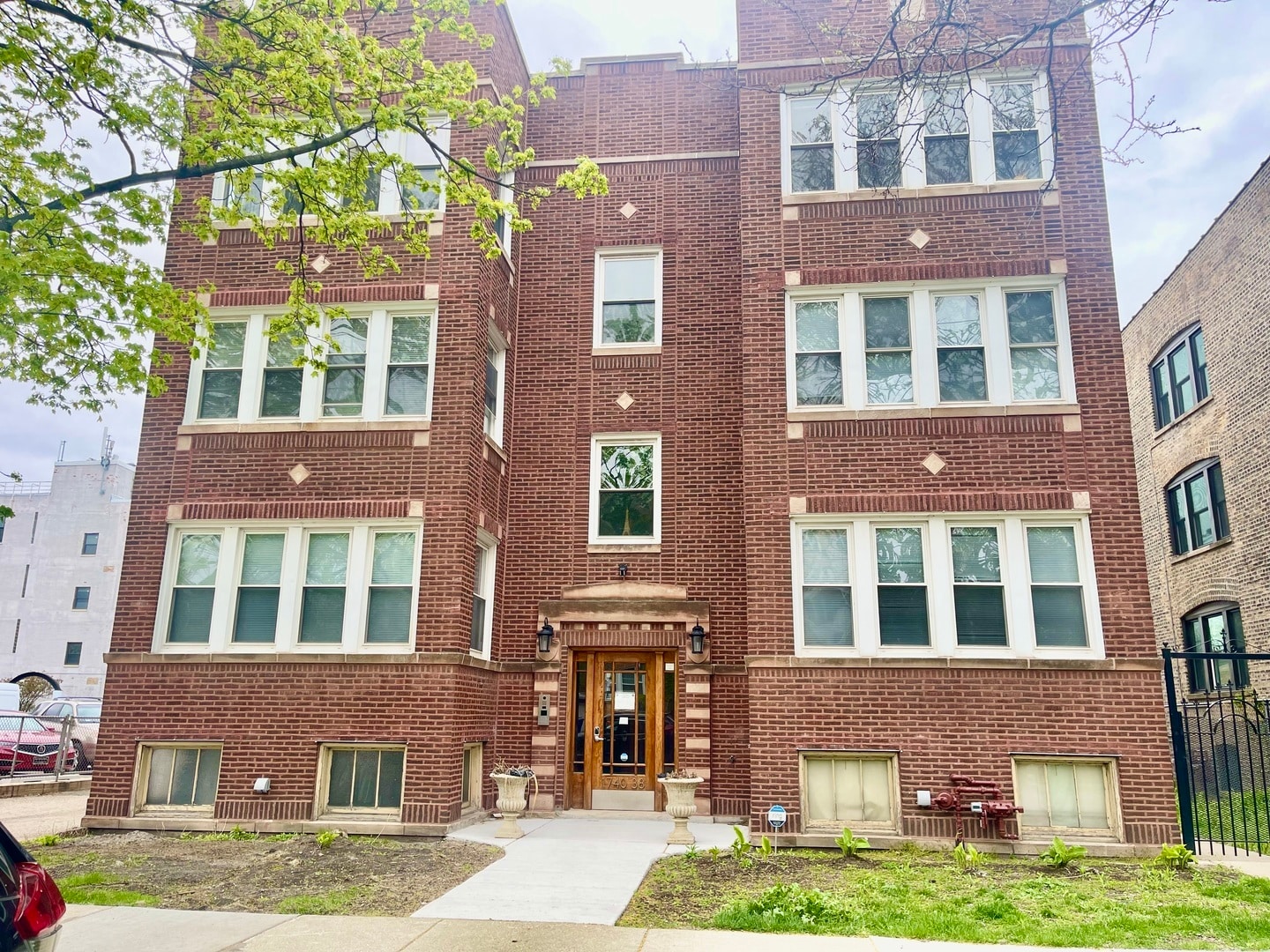 1740 W Gregory St Unit 1, Chicago, IL 60640 - Room for Rent in Chicago ...