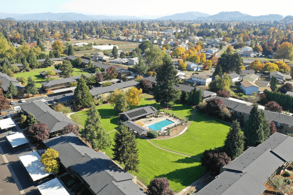 Apartments for Rent with a Dog Park in Springfield Gateway, Springfield ...