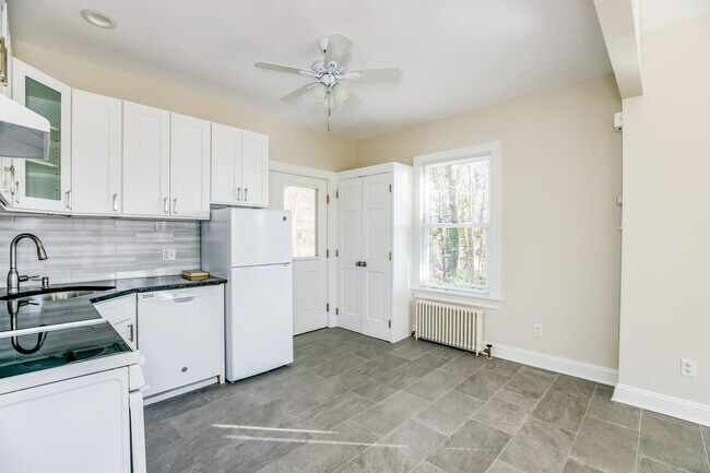 863 Main St, Greenport, NY 11944 - 863 Main St Greenport, NY 11944 ...