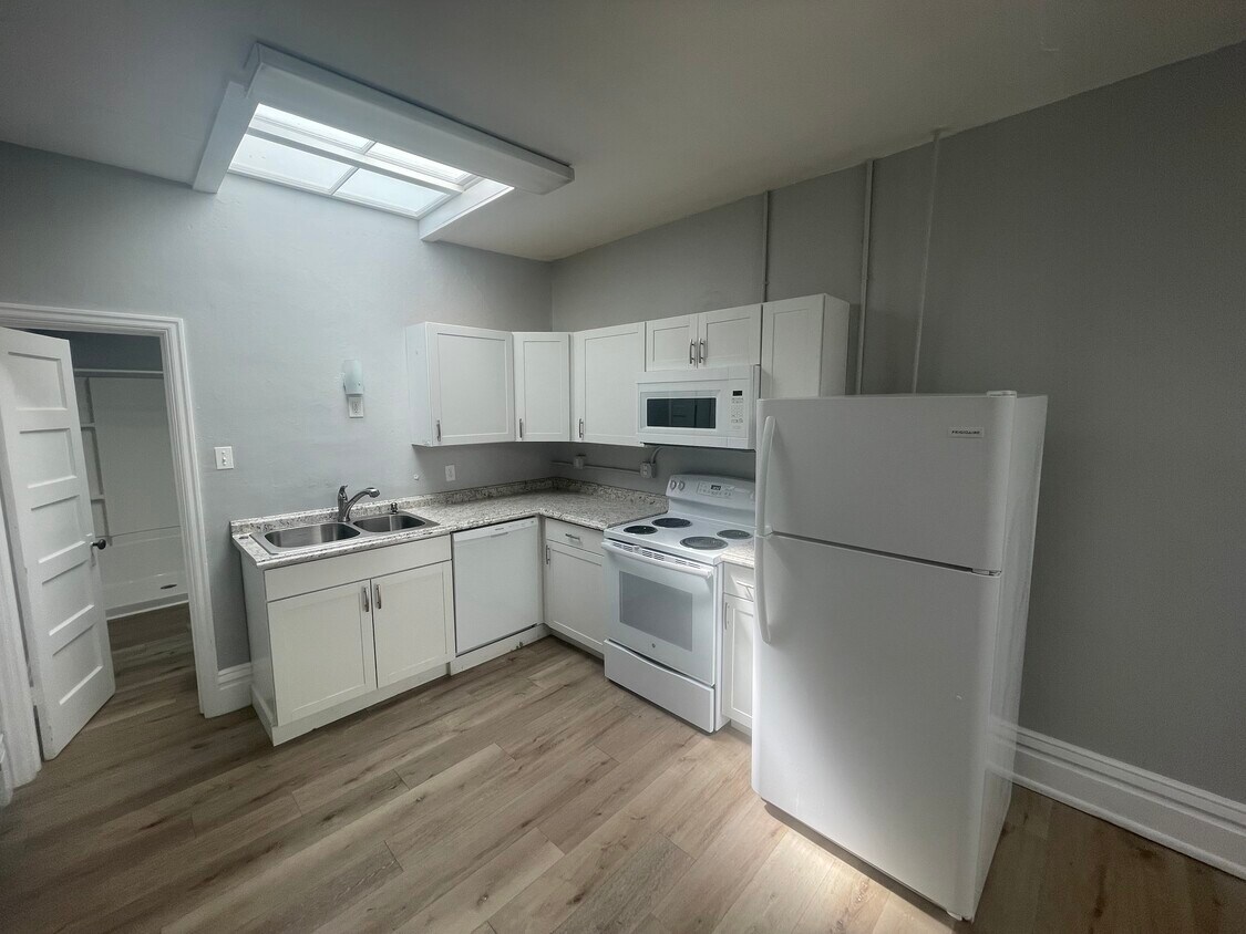 116 W Main St Unit Apartment #3, Hamilton, MT 59840 - 116 W Main St ...