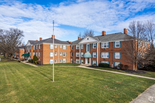Forest Ridge Apartments - Apartments in Parma, OH | Apartments.com