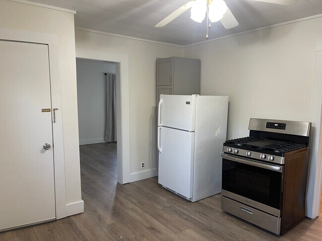 1820 Crowley St Unit #2, Muskegon, MI 49441 - 1820 Crowley St Muskegon ...