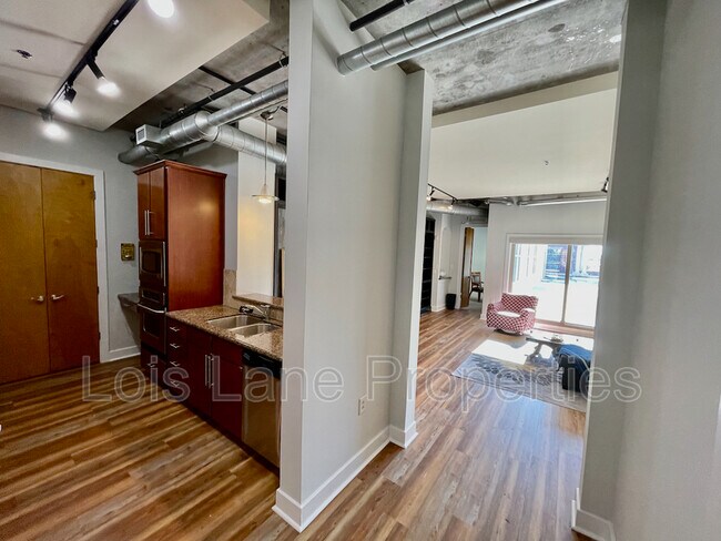 150 Bee St Unit 308, Charleston, SC 29401 - Condo for Rent in ...