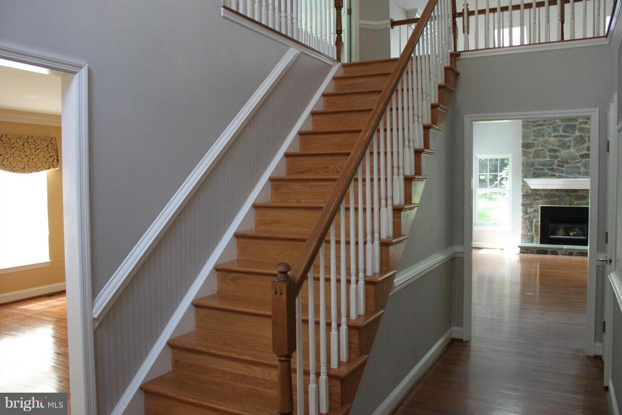 12506 Seurat Ln, North Potomac, MD 20878 - House Rental in North ...