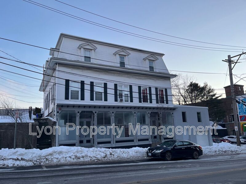 189 Exchange St Unit 3, Pawtucket, RI 02860 - Condo for Rent in ...