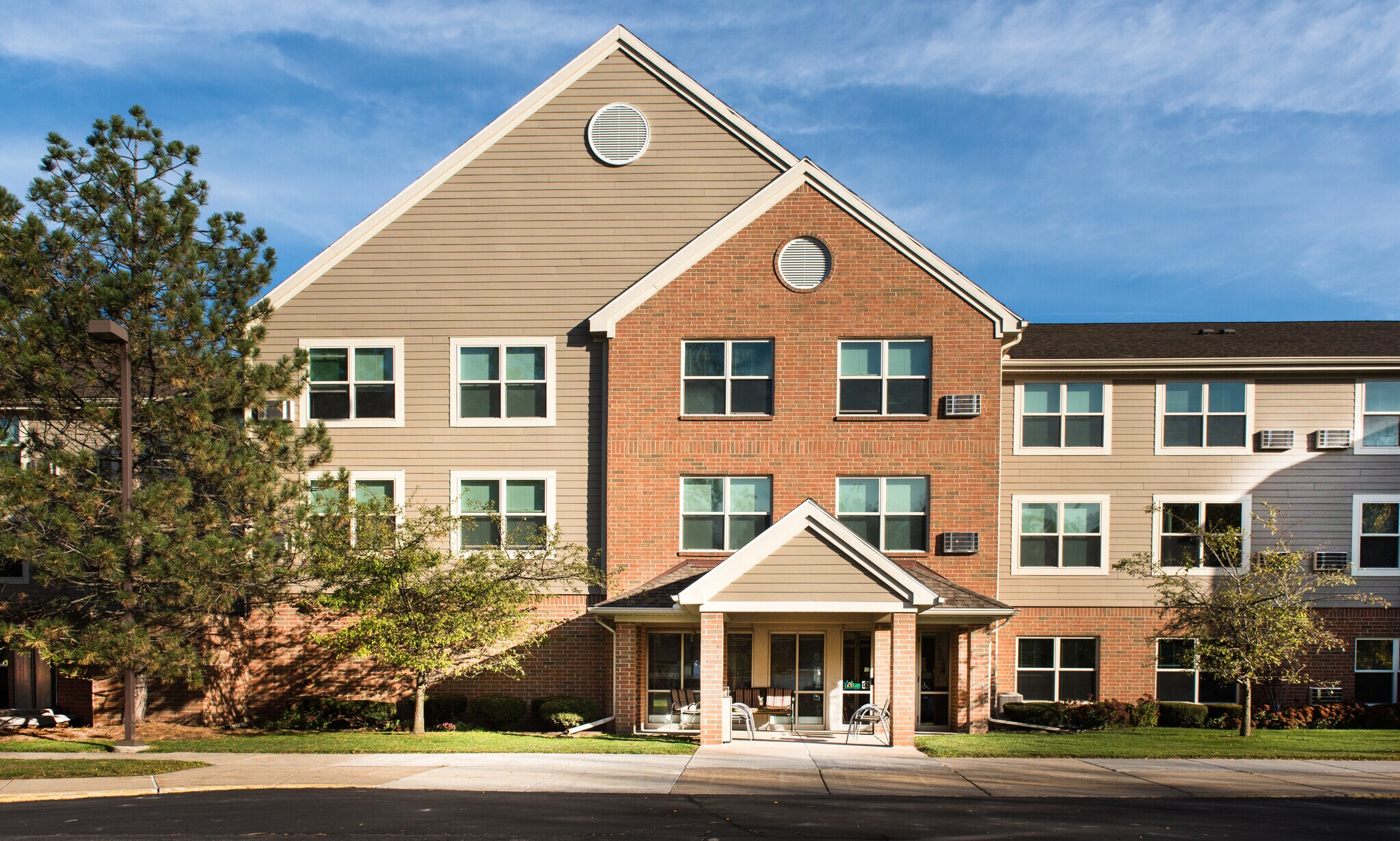 Carleton Co-op Apartments - 188 Center St Carleton, MI 48117 ...