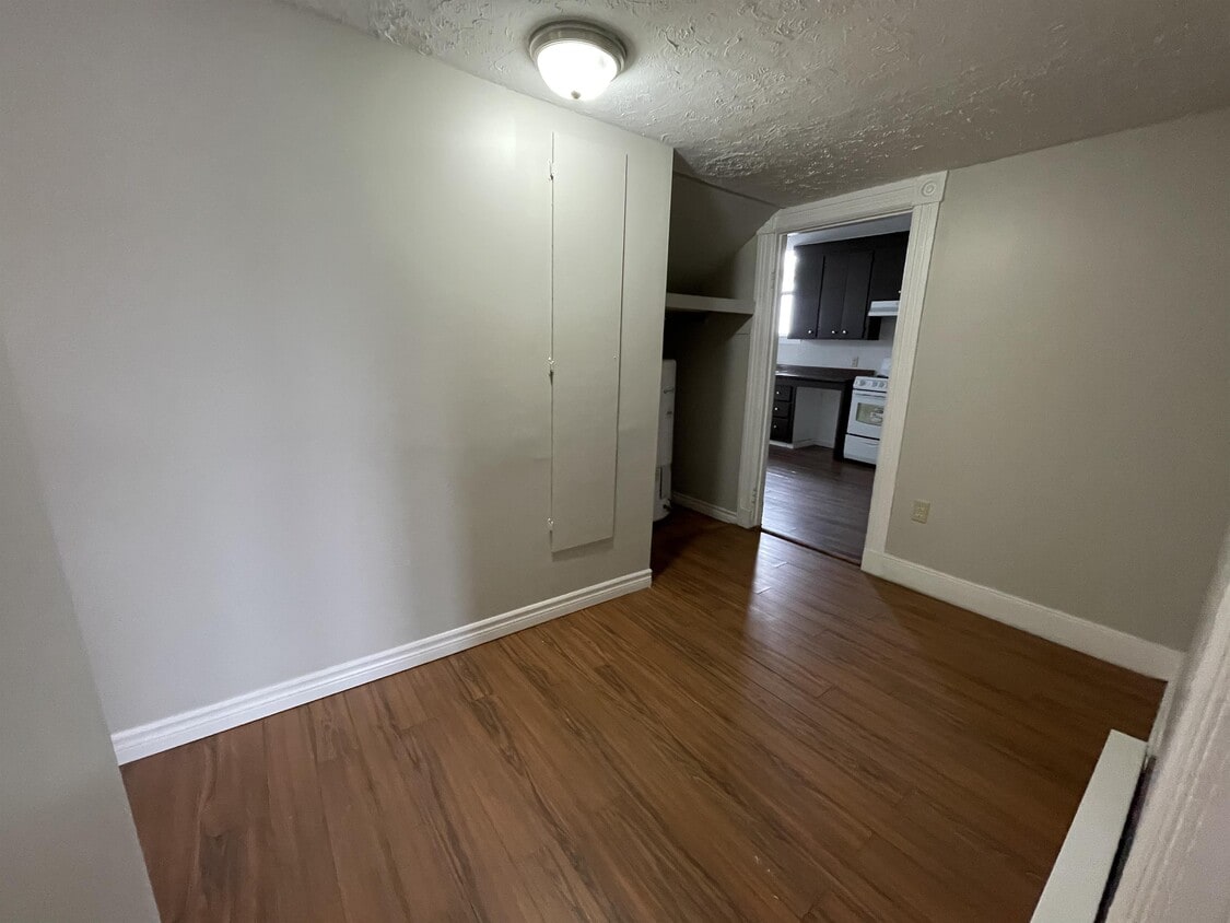 317 King St W Unit 3, Saint John, NB E2M 1S8 - Apartment for Rent in ...