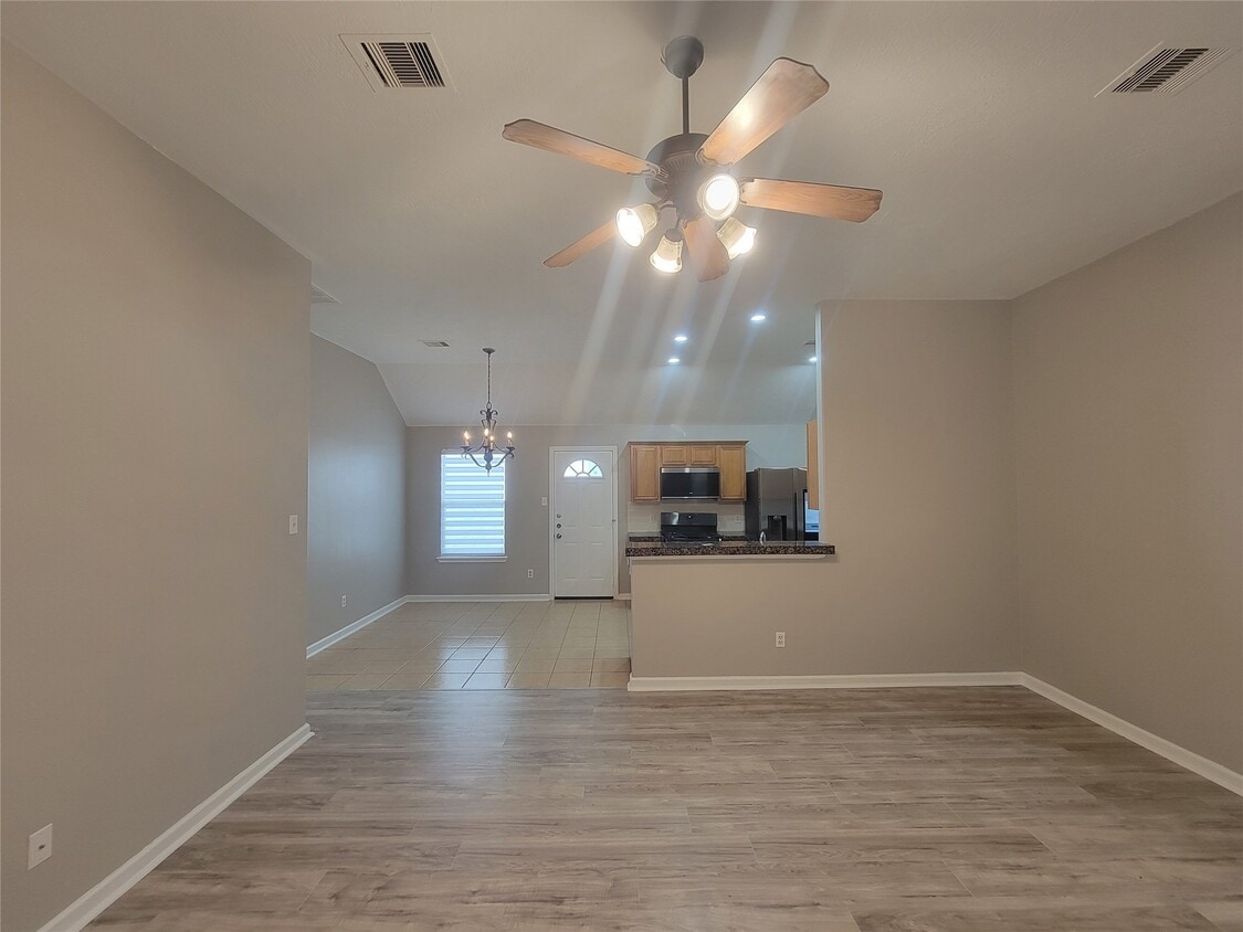 8935 Windfern Trace Dr, Houston, TX 77064 - House Rental in Houston, TX ...