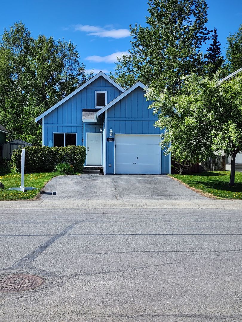 12002 Copper Mountain Dr, Anchorage, AK 99577 - House Rental in ...